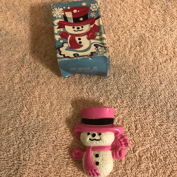 Avon | Jewelry | Vintage 974 Avon Wee Willy Winter Snowman Pin Pal ...